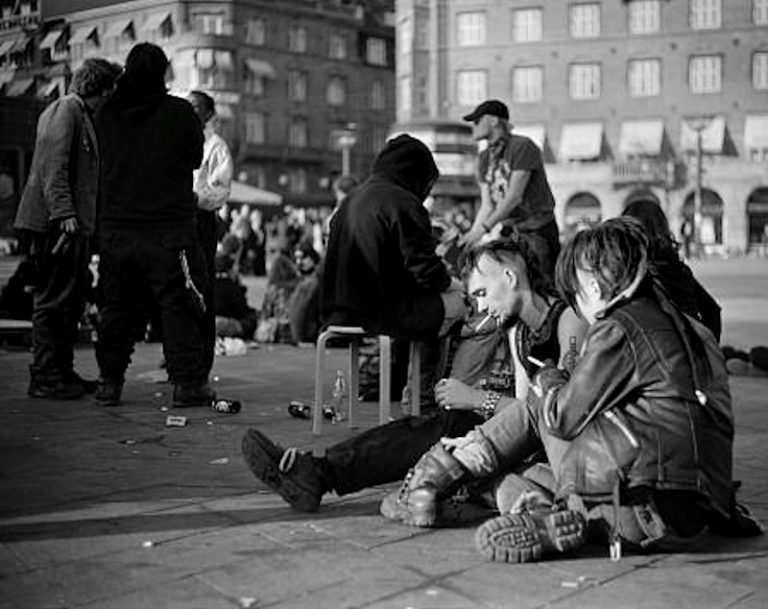 Dutch Punks | Flashback to the 1980's New Wave, Trad Goth & Punk scene